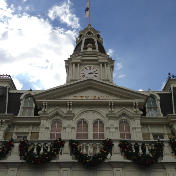 City Hall - Guest Relations - 22 tips