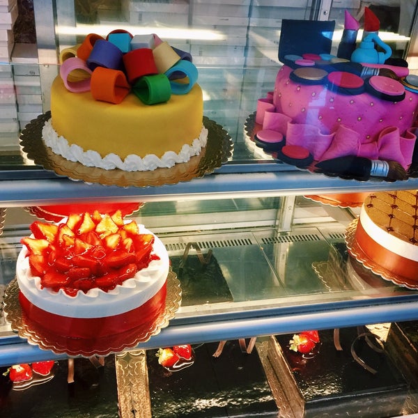 Sorinet VIP Pastry Shop | قنادی وی آی پی سورینت - منطقه ۲ - Mahestan St.