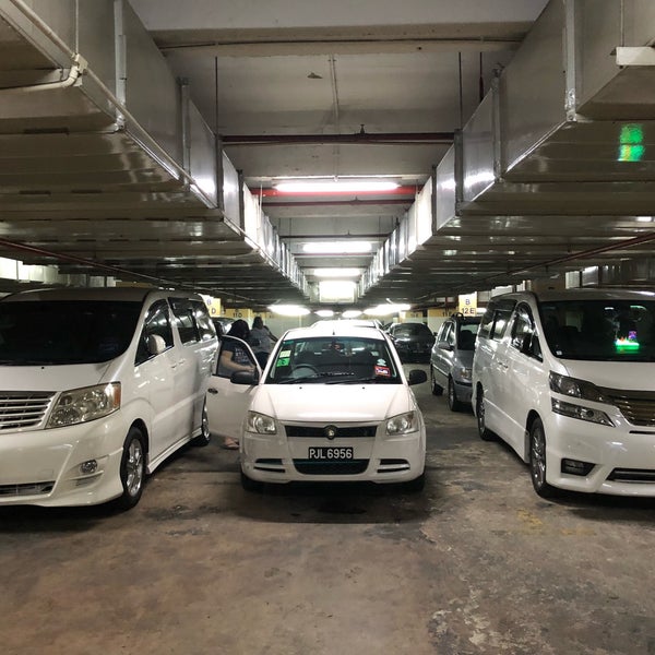 Prangin Mall Carpark - Parking in George Town