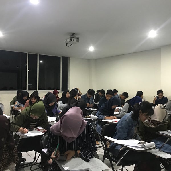 Universitas Komputer Indonesia (UNIKOM) - Bandung, Jawa Barat