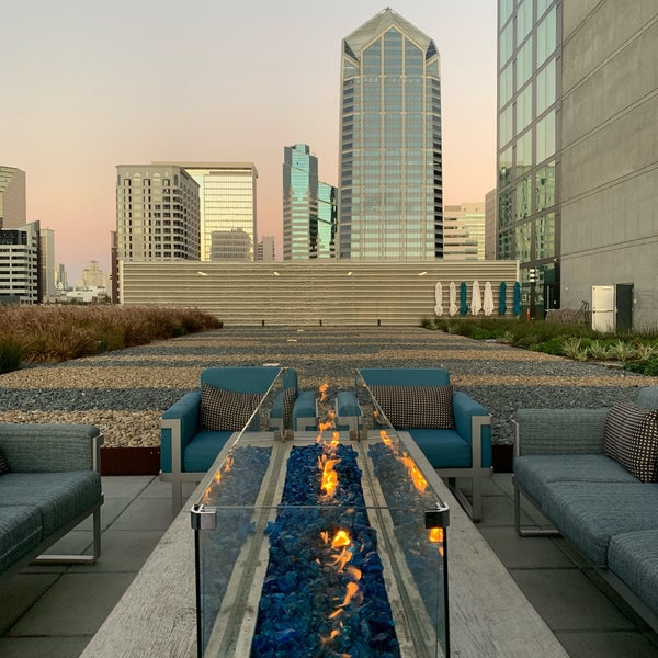 The Layover Bar - Cocktail Bar in San Diego