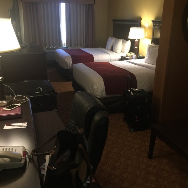 Comfort Suites Tempe - Motel in Tempe