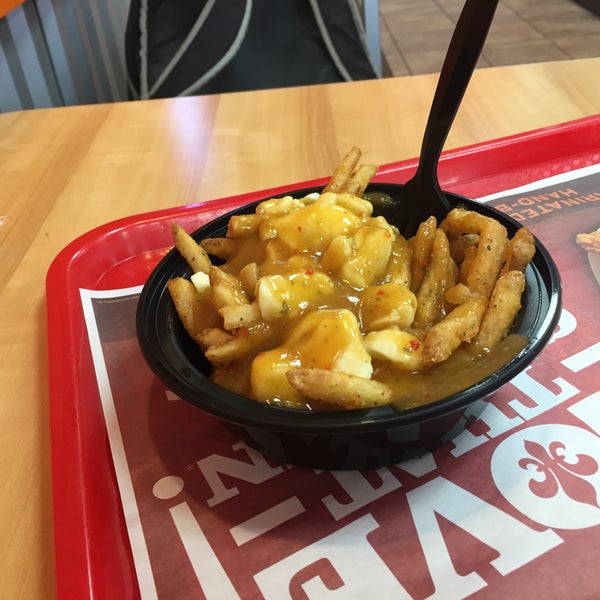 Popeyes Louisiana Kitchen - Dufferin Grove - 1115 Bloor St W