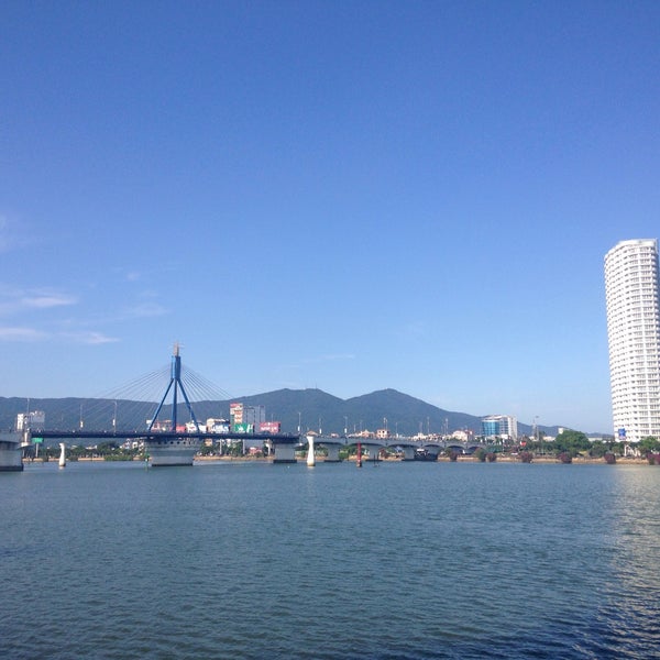 Cầu Sông Hàn (Han River Bridge) - Bridge