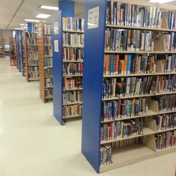 Cesar Chavez Central Library - Library in Stockton