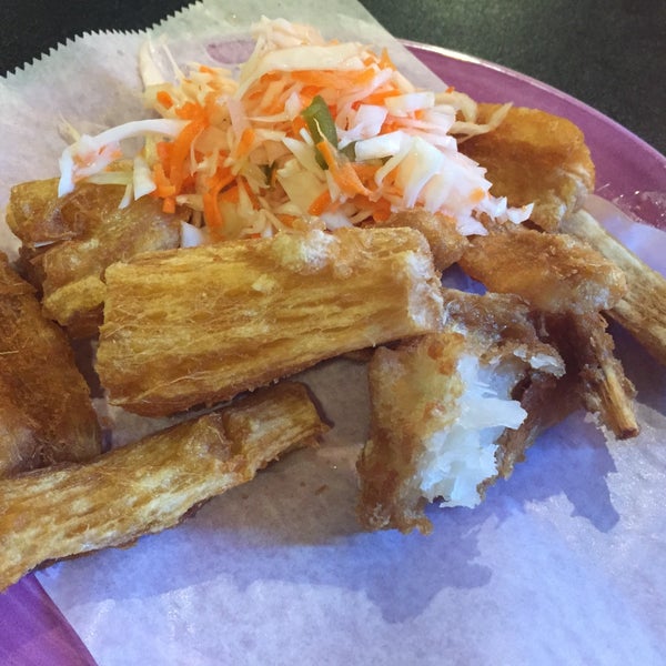 El Arepazo Y Pupuseria - Arepa Restaurant in Cleveland
