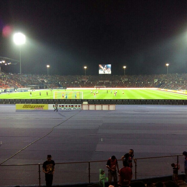 Stadium Tan Sri Dato Haji Hassan Yunos, Larkin