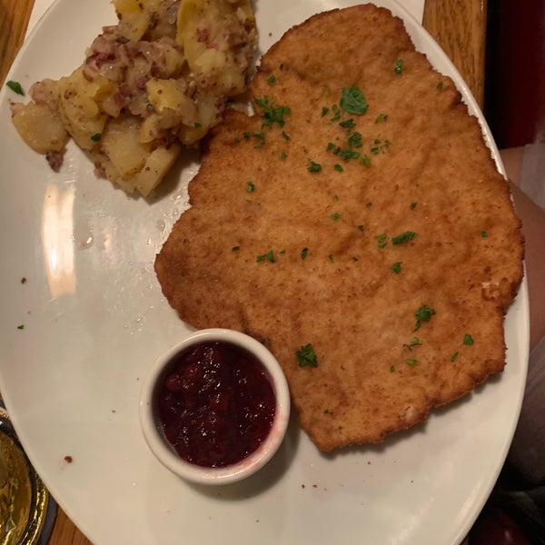 Mountain Brauhaus - German Restaurant