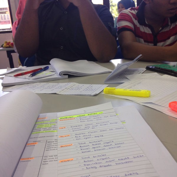 PTPL College (Kolej PTPL) - PT 1979K