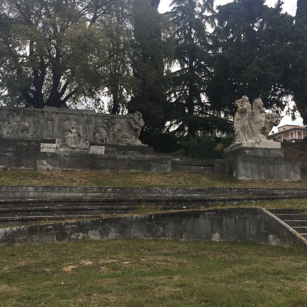 Piazza Carducci - Galvani - Piazza Carducci, 1