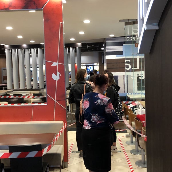 McDonald's - Sector 3 - 49 tips