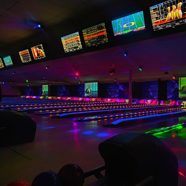 Lucky Strike Bowl - 11 tips from 923 visitors