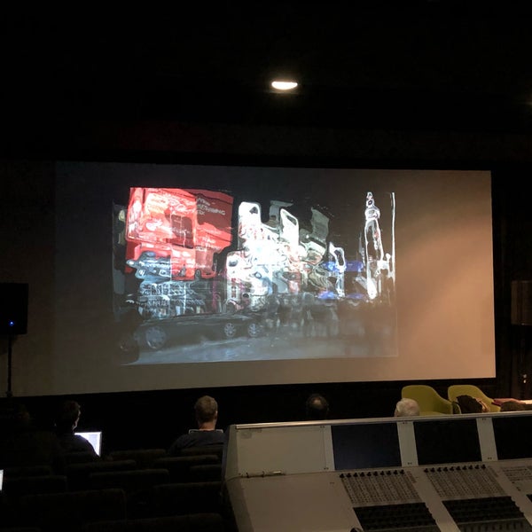 Run Run Shaw Creative Media Centre