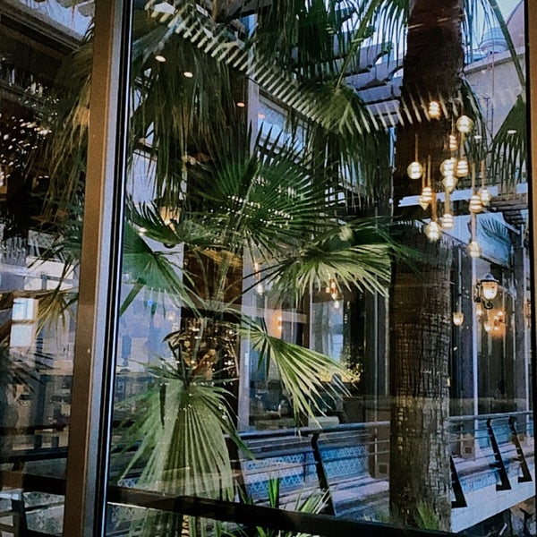 Sunroom Cafe & Restaurant - 366 tips from 17030 visitors