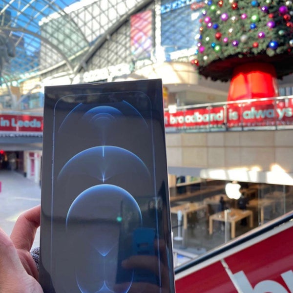 Apple Trinity Leeds - Electronics Store in Leeds