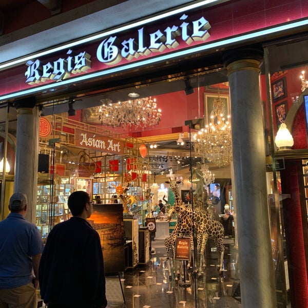 Regis Galerie - Las Vegas, NV