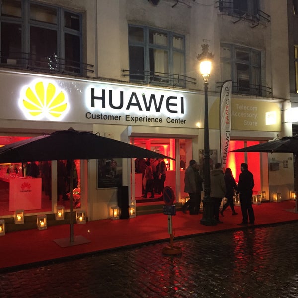 Huawei Customer Experience Center - Mobile Phone Shop in Brussel