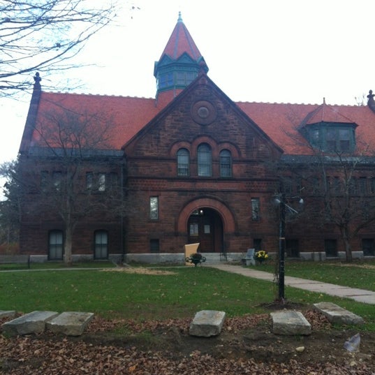 Clapp Memorial Library - 19 S Main St