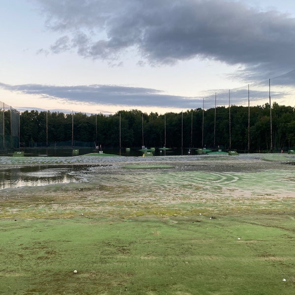 Willowbrook Golf Center - 11 tips