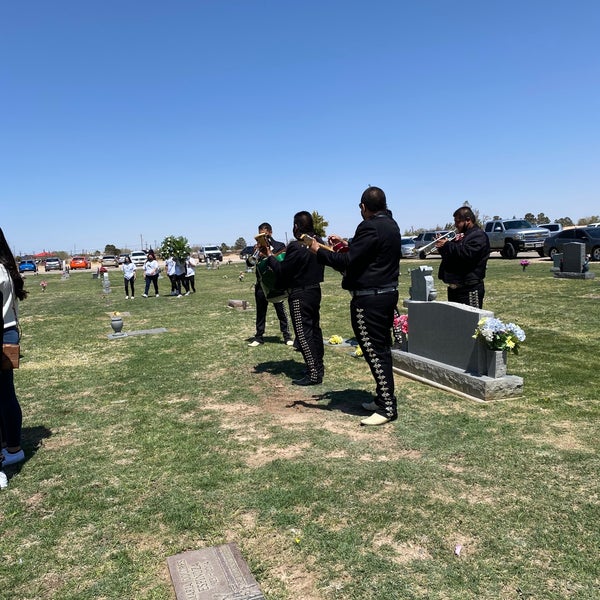 Restlawn Cemetery - Cemetery