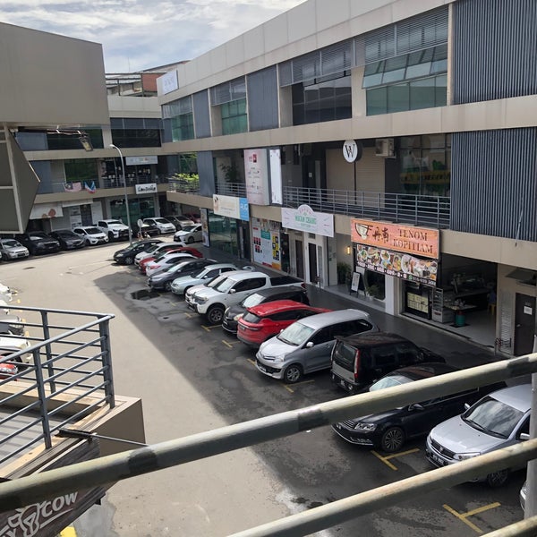 Lido Plaza - 3 tips from 216 visitors