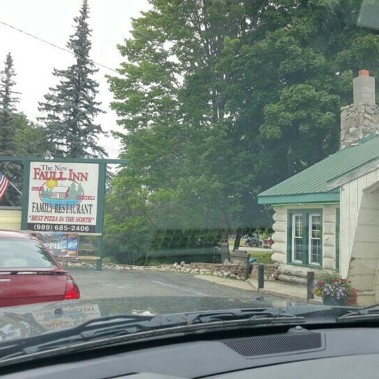 Faull Inn - American Restaurant in Rose City