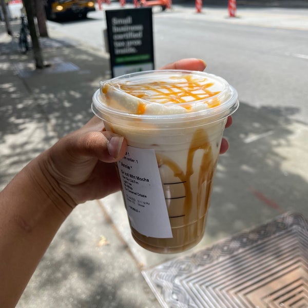 Starbucks - First Hill - 1101 Madison St