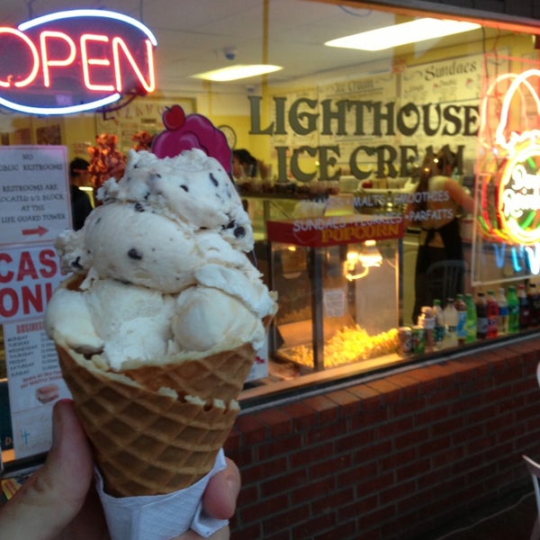 Photos at Lighthouse Ice Cream & Yogurt - Ice Cream Parlor in Ocean Beach