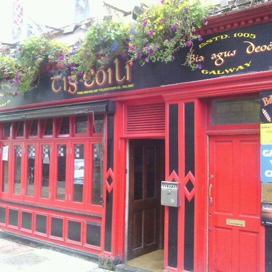 Tigh Cóilí - Bar in St. Nicholas
