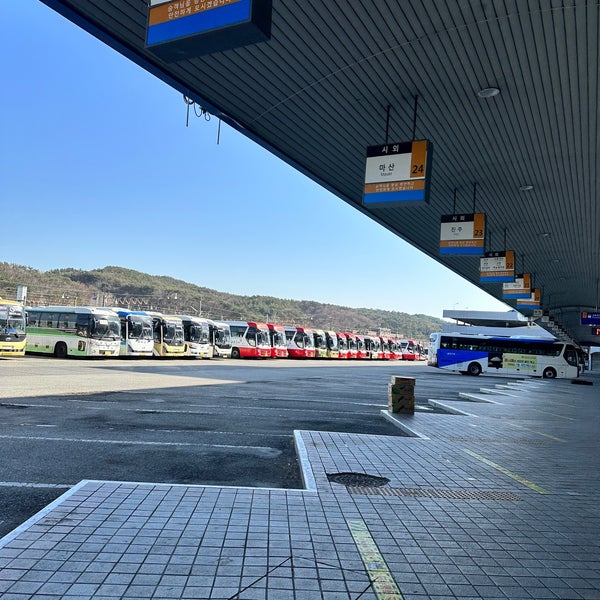 부산종합버스터미널 (Busan Central Bus Terminal) - 노포동 - 금정구 중앙대로 2238