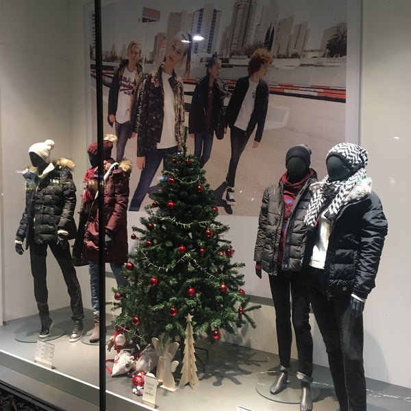 s.Oliver Outlet - Rottendorf, Bayern