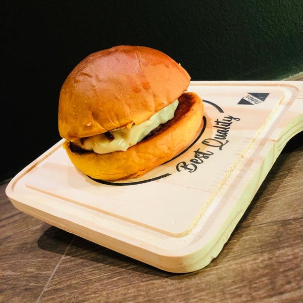 Vulkan Gourmet - Burger Joint in Malta