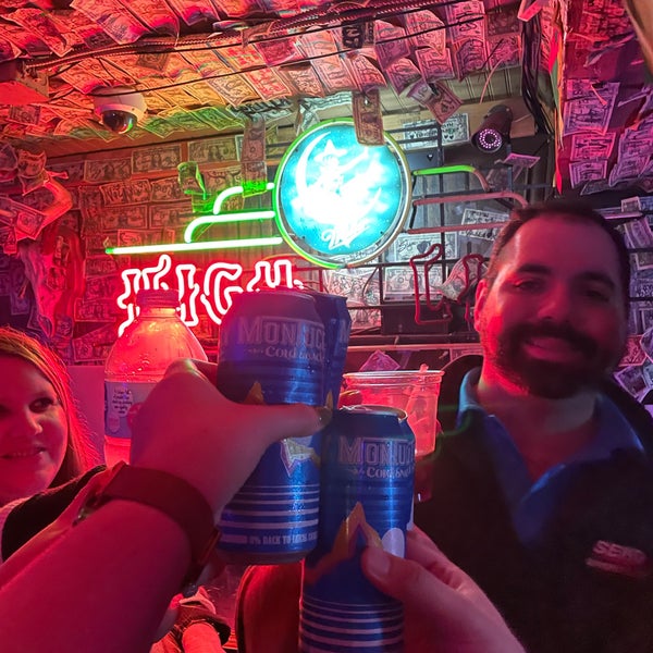 Basement Bar - Dive Bar