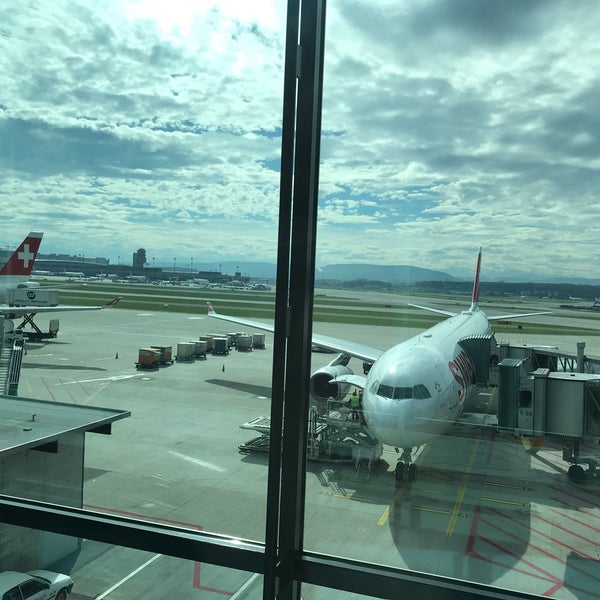 Gate E56 - Kloten, Zürich