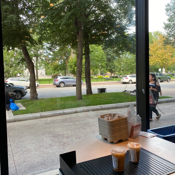 Starbucks - Downtown Madison - 1 E Main St