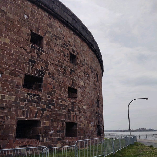 Castle Williams - Castle in Governors Island