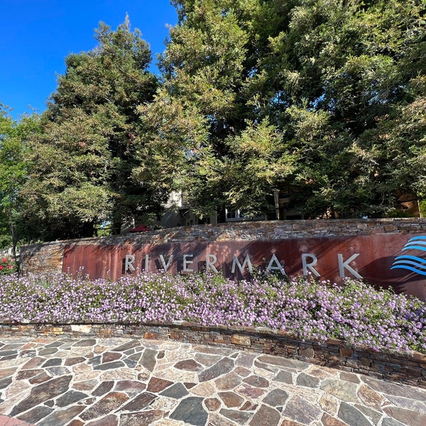 Live Oak Park - Rivermark of Santa Clara - 4025 Rivermark Pkwy