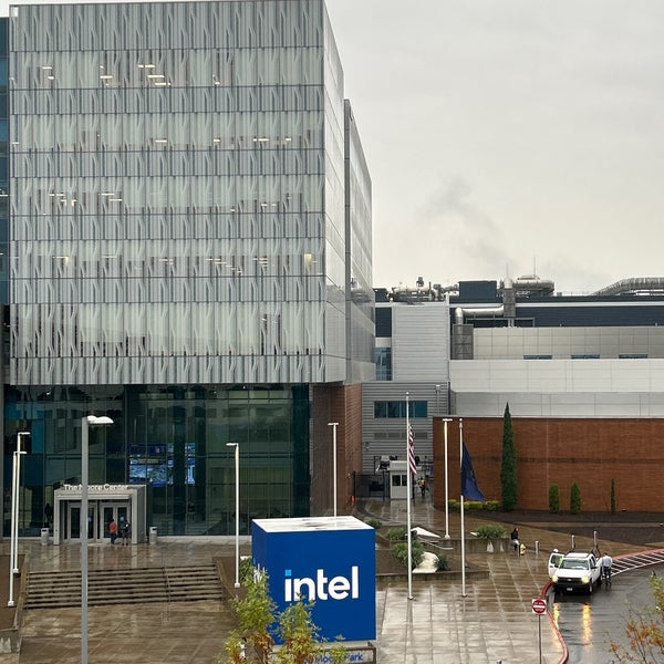 Intel Gordon Moore Park at Ronler Acres - Northeast Hillsboro - 9 tips ...