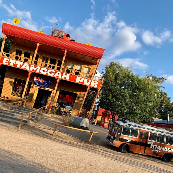 Ettamogah Pub - Pub in Table Top