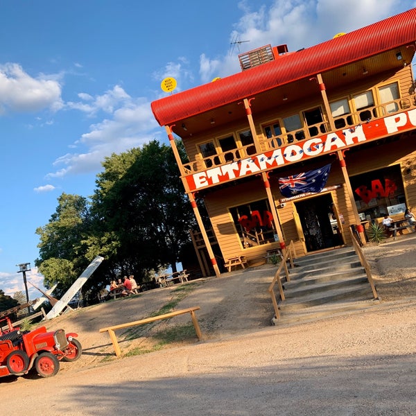 Ettamogah Pub - Pub in Table Top