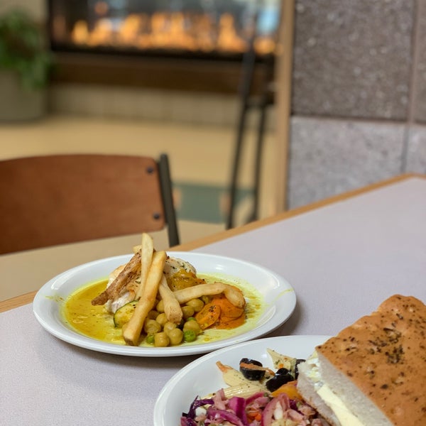 Busch Dining Hall - 608 Bartholomew Rd