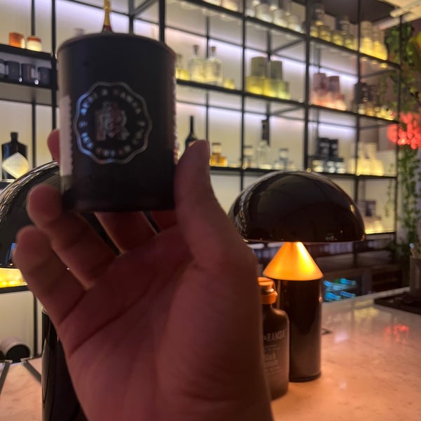 Aubi & Ramsa Ice Cream Co - Design District - Miami, FL