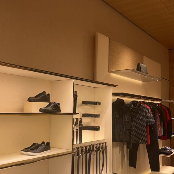 Louis Vuitton - Boutique in Los Angeles