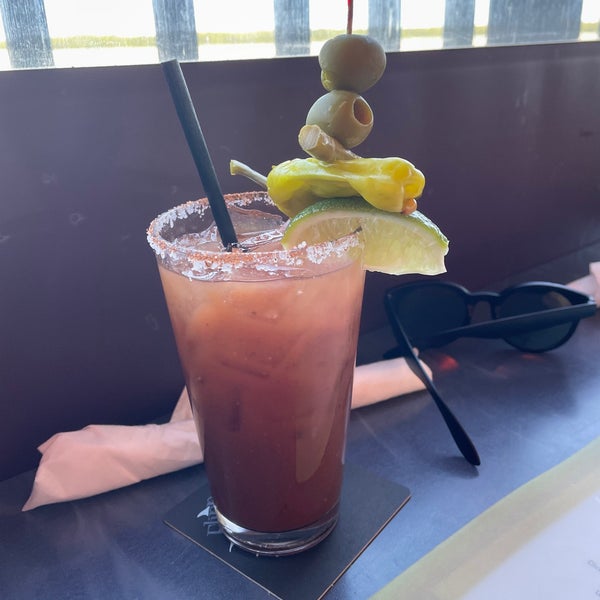 Flippers on the Bay - Seafood Restaurant