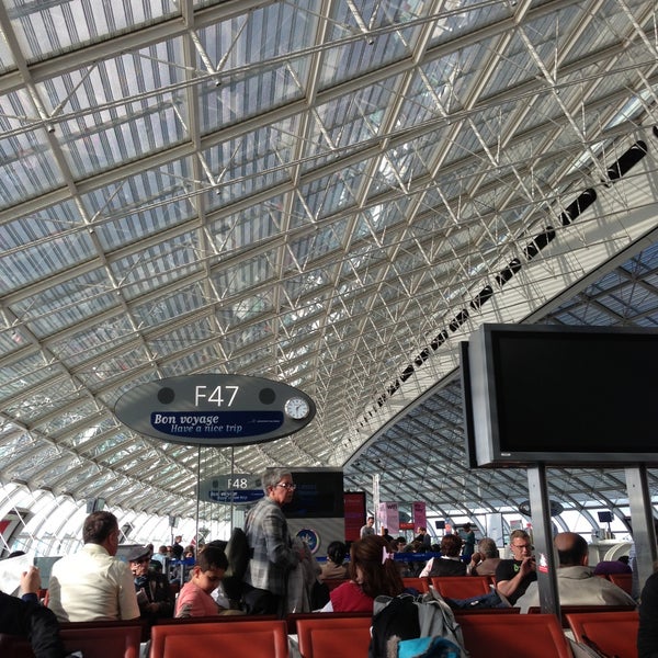 Terminal 2F - Airport Terminal
