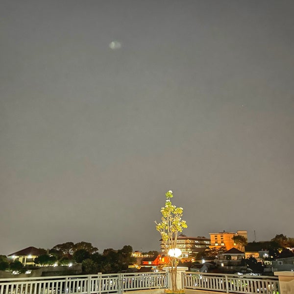 Koenokoeni Cafe & Gallery - Semarang, Jawa Tengah