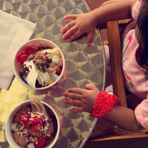 Corner Yogurt - Frozen Yogurt Shop in Redwood City