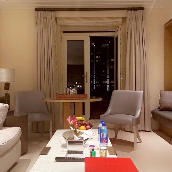 The Berkeley Hotel Rooftop Pool - Knightsbridge and Belgravia - 77 ...