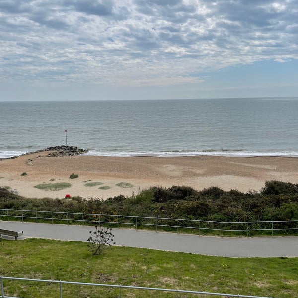 Highcliffe Beach - Beach