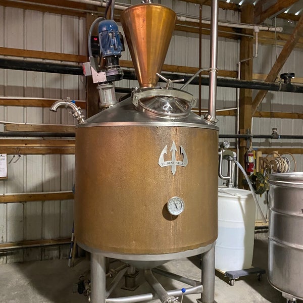 MB Roland Distillery - Distillery in Pembroke